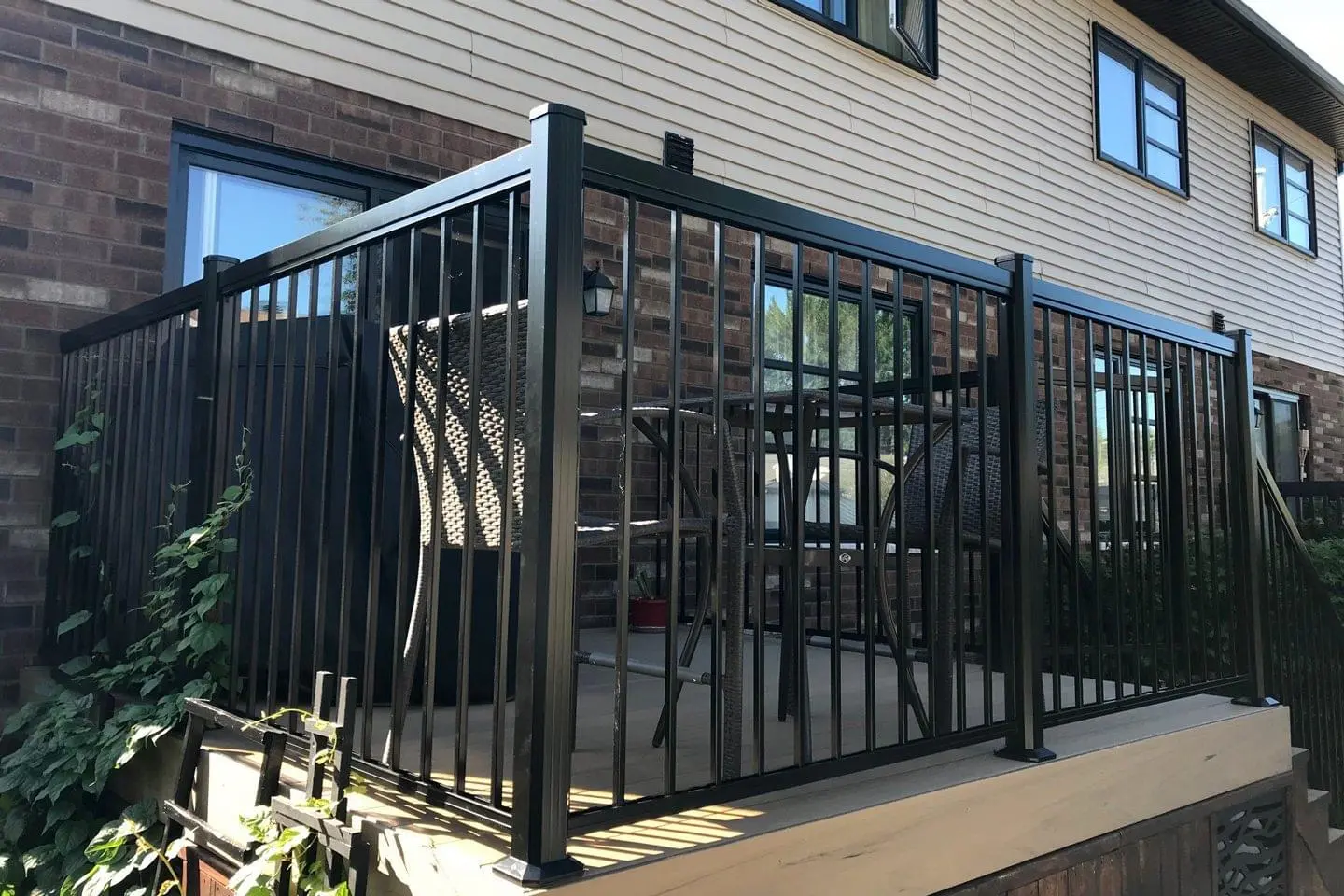 Aluminum baluster railings - Clôtures et Rampes DB